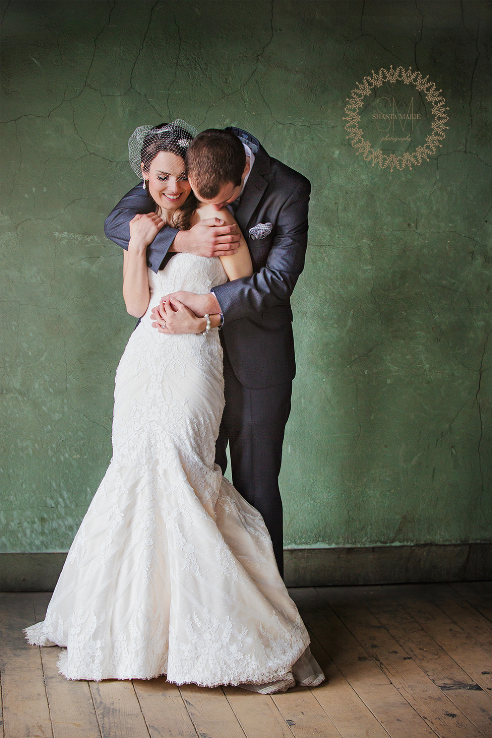 Mitch and Nicole's Gorgeous Wedding at the Historic Howell Opera House ...